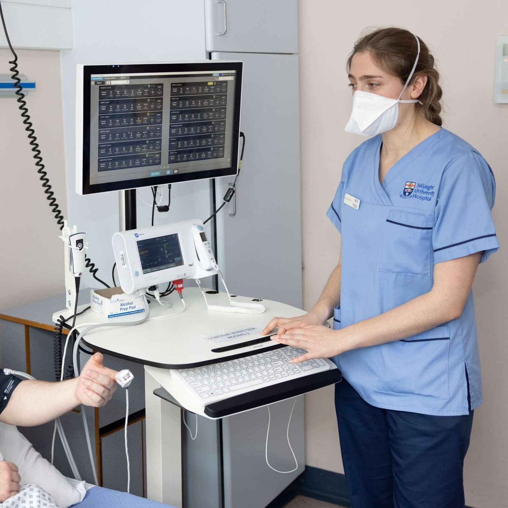 Mobile Computing in Healthcare: Revolutionizing the Industry with ...